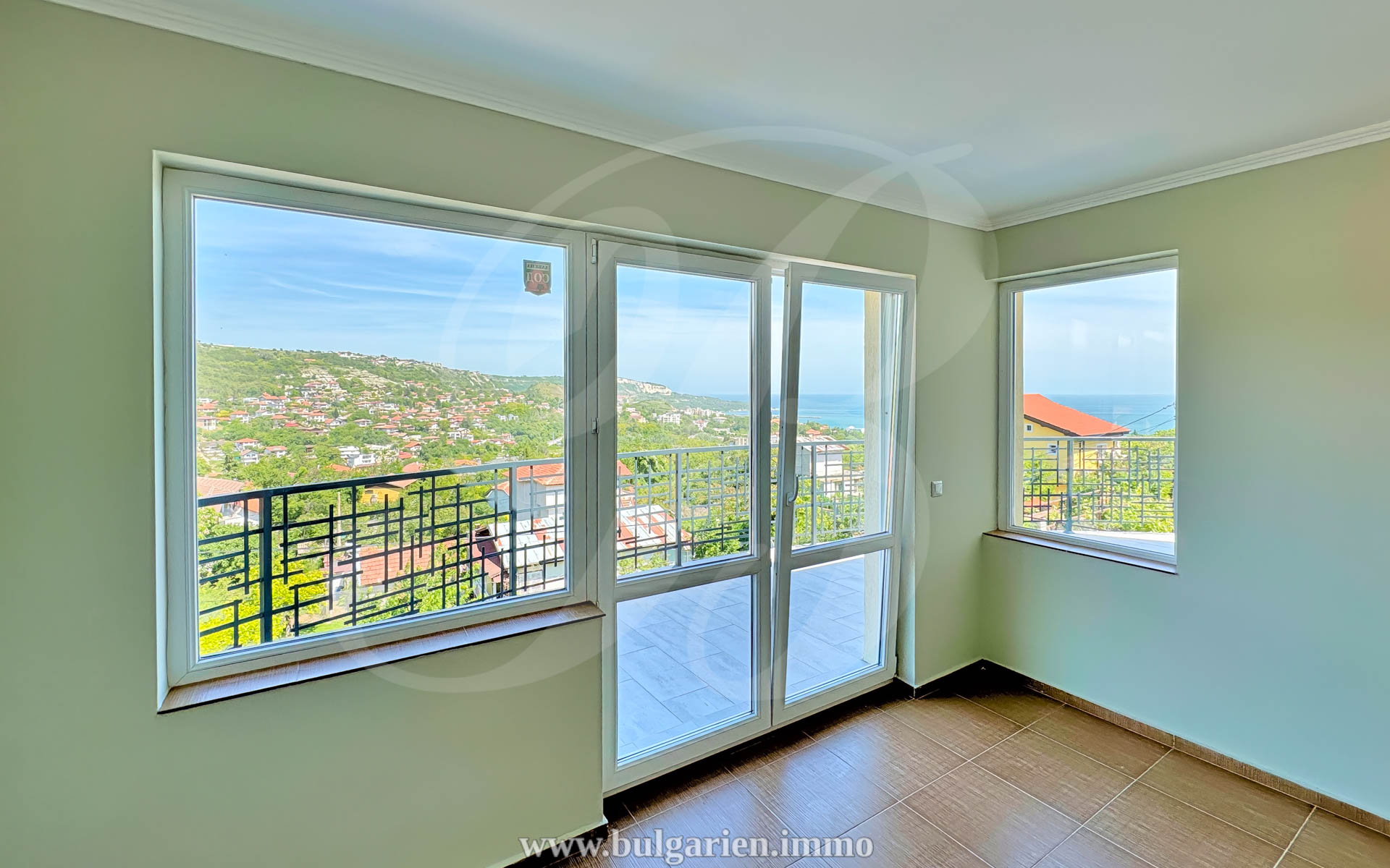 Villa mit Pool, Meerblick und Waldblick in Balchik